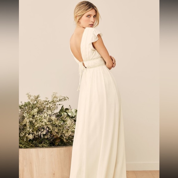 Lulus | Dresses | Lulus White Maxi Dress | Poshmark